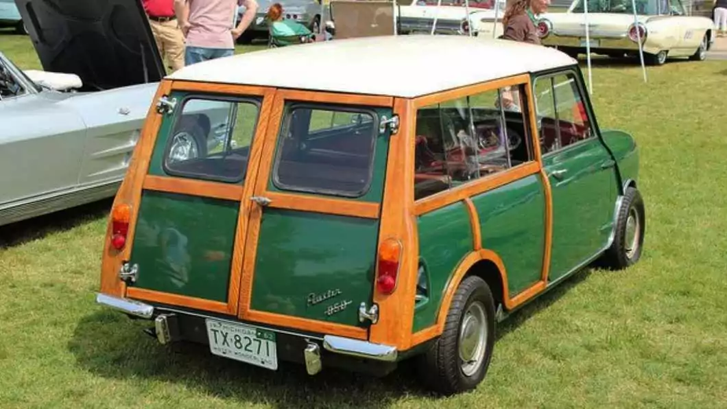 Mini Cooper Woody Wagon MINI Clubvan Van Review (2012 2014)
