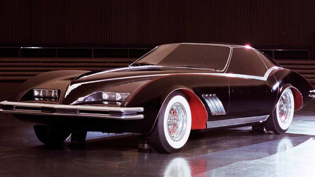Discovered | The Phantom is Pontiac's Sleek Concept Coupe that Never ...